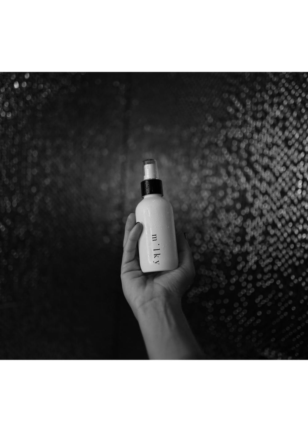 RIDDLE Milky Spray Lotion - Santal